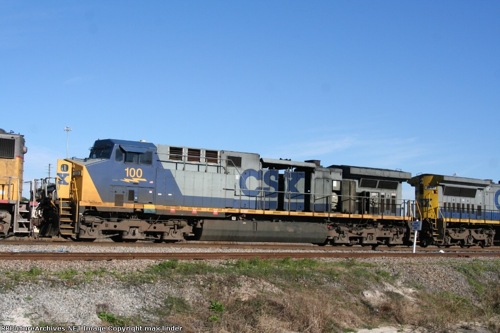 CSX 100